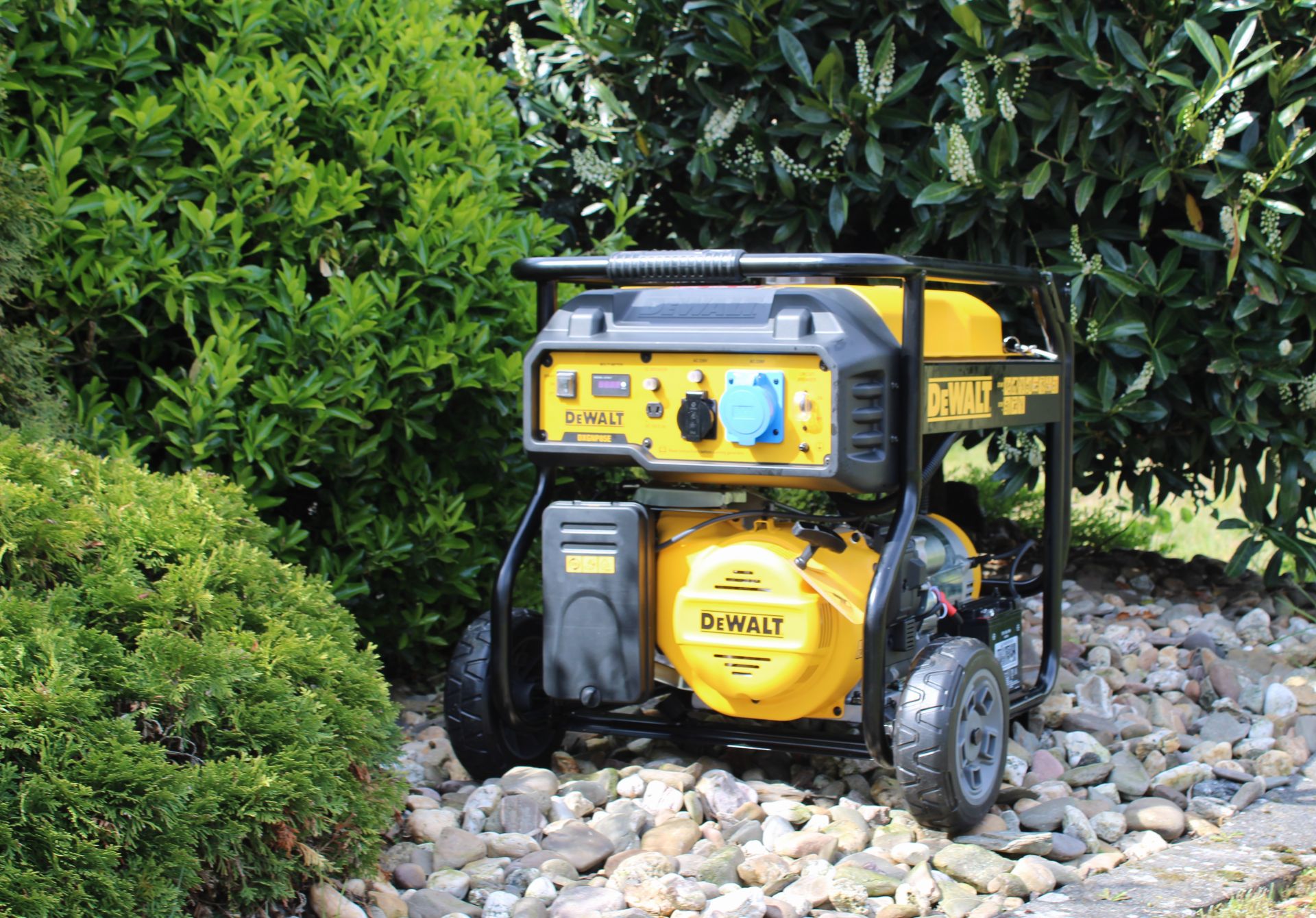 DeWalt Stromerzeuger | 8500 Watt Benzin | DXGNP85E Stromaggregat | Top ...