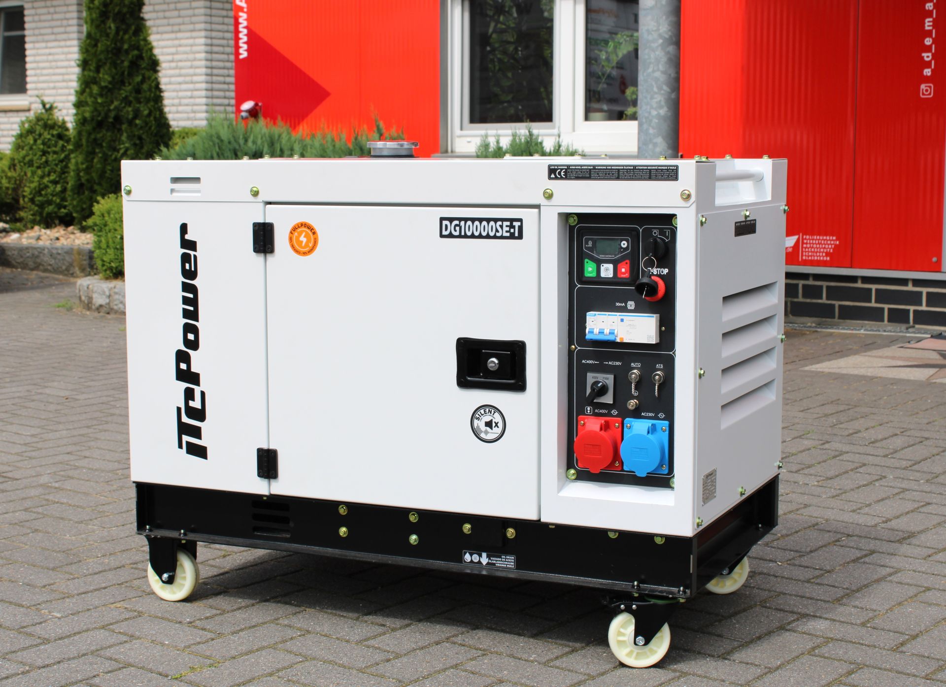 Baustellen Stromaggregat | Diesel Aggregat mit 10,6 kVA | Ademax ...