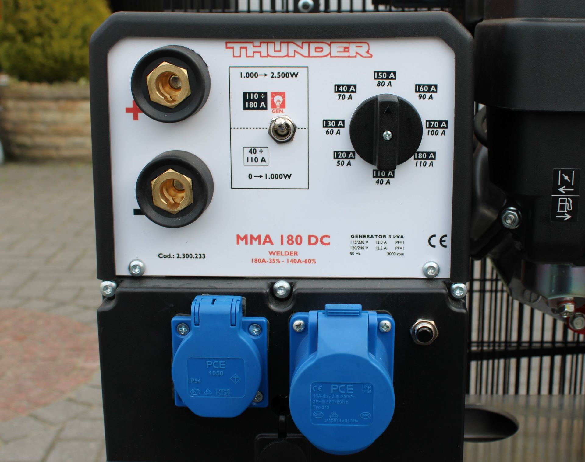 Ademax Druckluft-Kompressor 200 bar | Stromaggregat 3,5 kVA Benzin ...