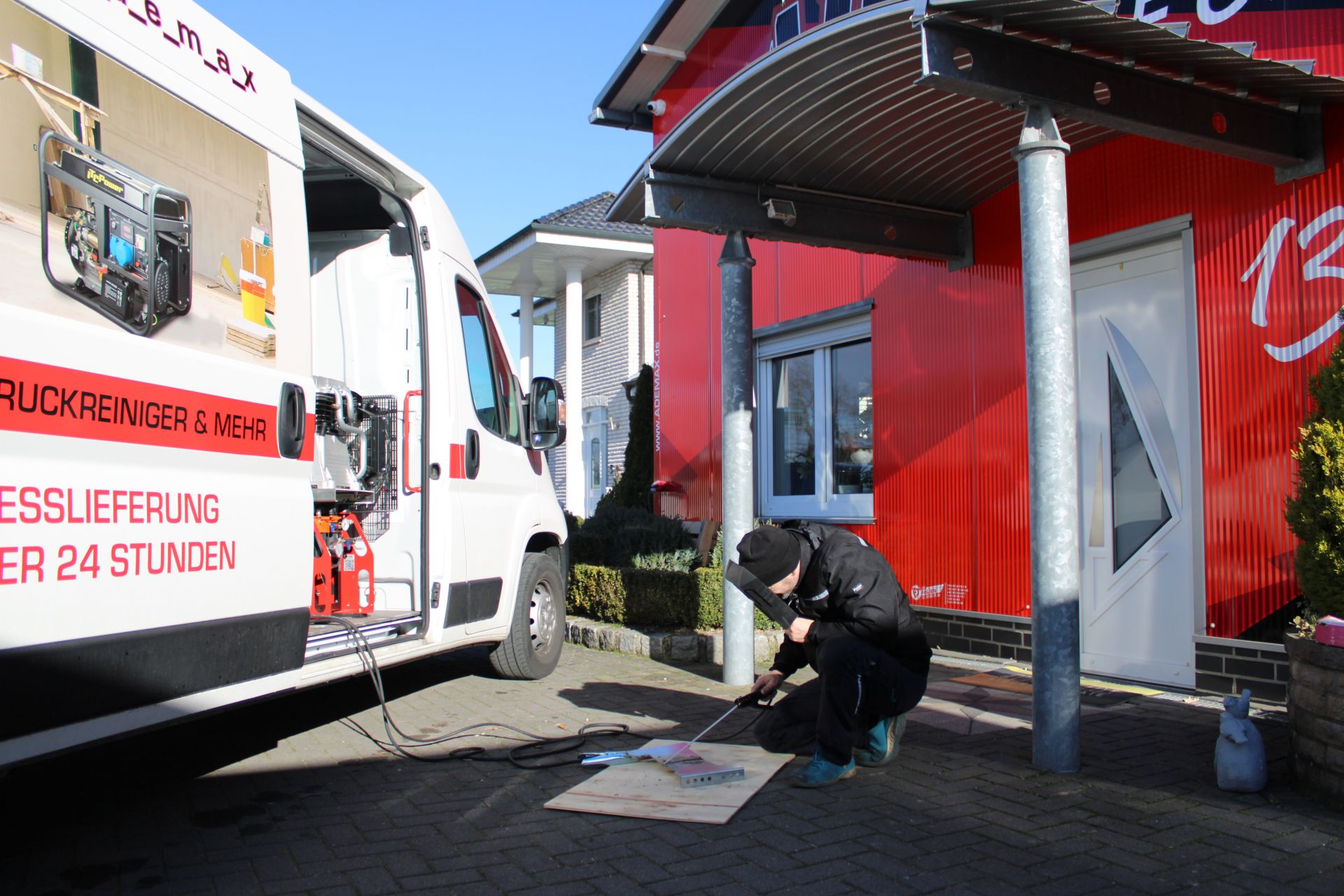 Ademax Druckluft-Kompressor 200 bar | Stromaggregat 3,5 kVA Benzin ...